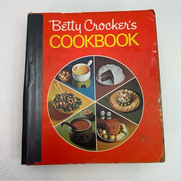 Betty Crocker | Kitchen | Vintage Betty Crockers Cookbook Red Hardcover ...